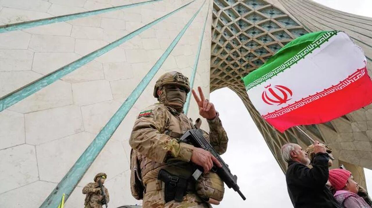 Lực lượng Vệ binh Cách mạng Hồi giáo Iran thông báo về việc bắt giữ hai ...